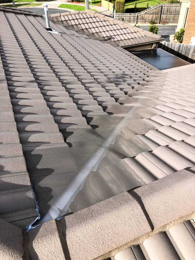 5M Tile Roof Valley Ember Guard Kit 1000mm Mesh - DIY Gutter Guard